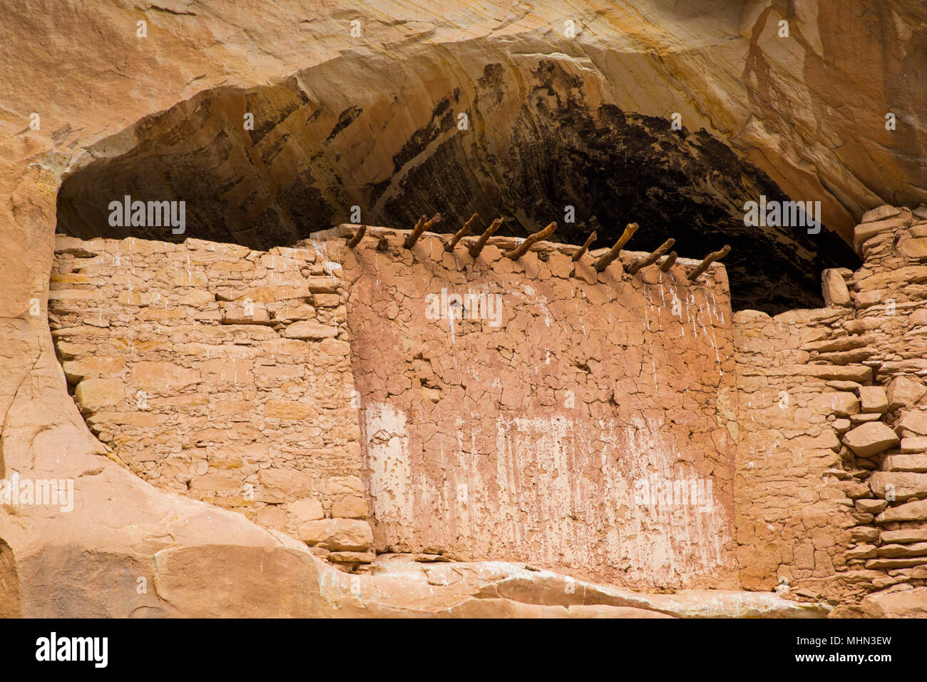 Target Ruins, Ancestral Pueblo, up to 1,000 years old, Bears Ears ...