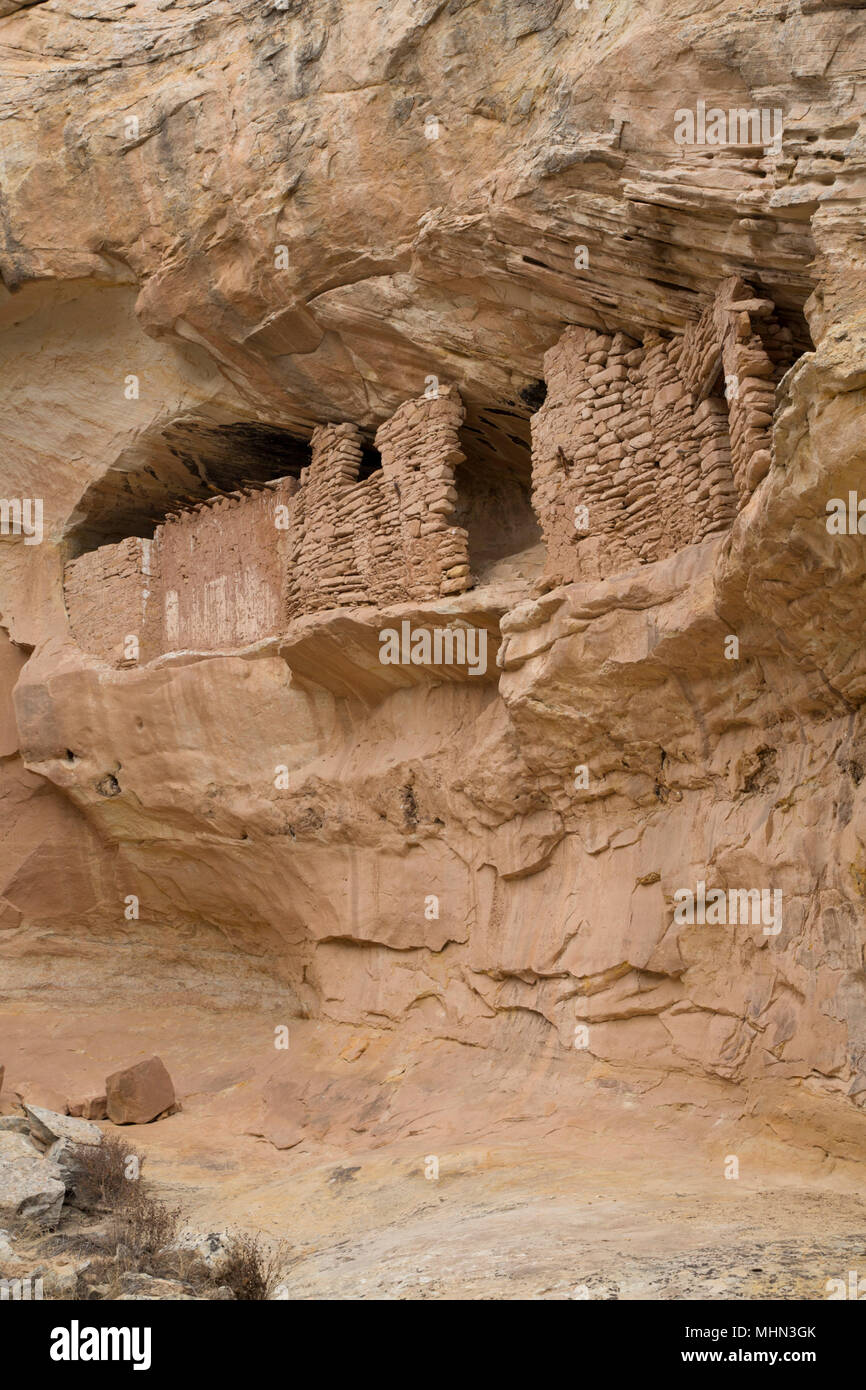 Target Ruins, Ancestral Pueblo, up to 1,000 years old, Bears Ears ...