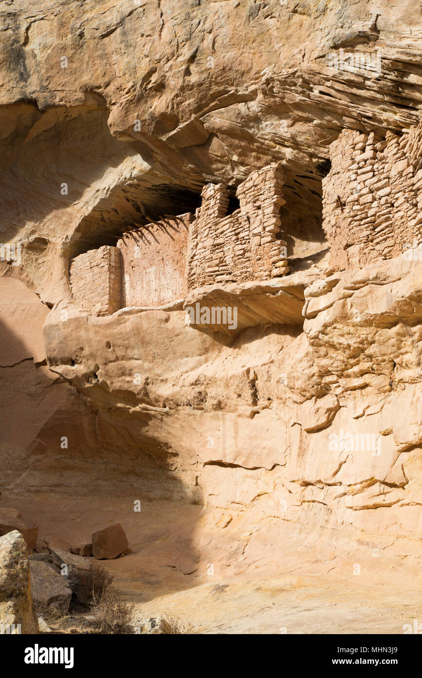 Target Ruins, Ancestral Pueblo, up to 1,000 years old, Bears Ears ...