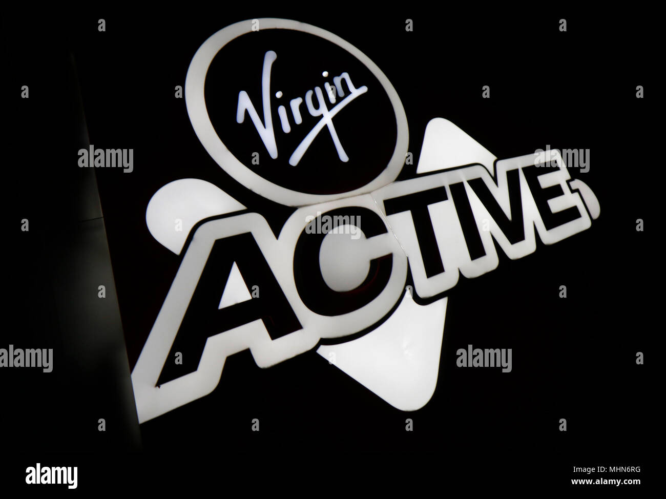 das Logo der Marke "Virgin Active", Melbourne, Australia Stock Photo ...