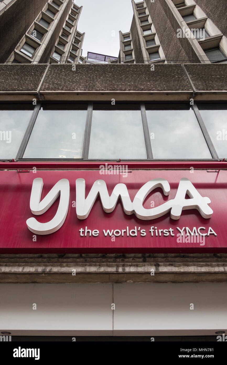 Exterior of ymca hi-res stock photography and images - Alamy