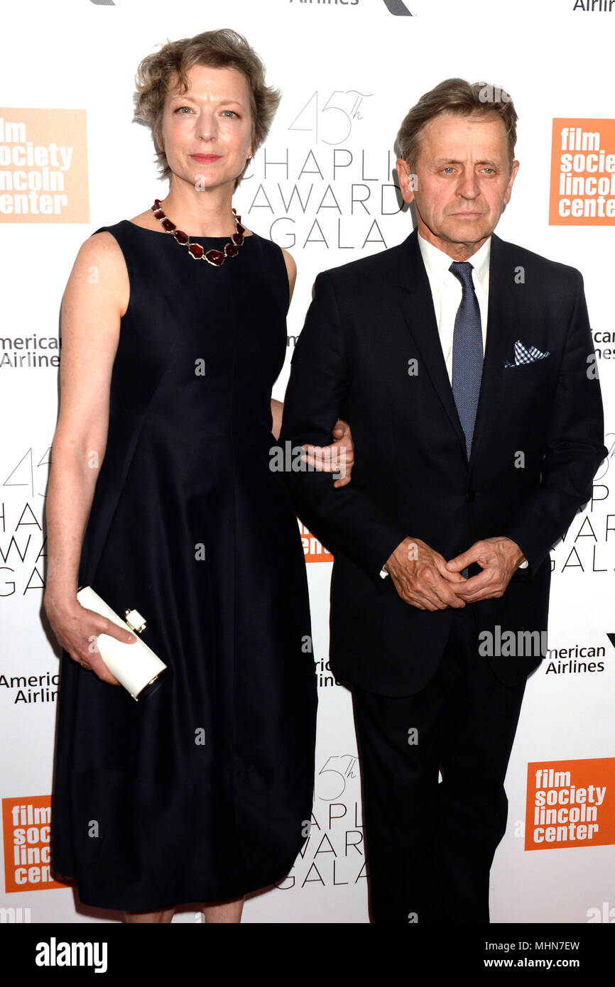 Mikhail baryshnikov lisa rinehart hi-res stock photography and images ...