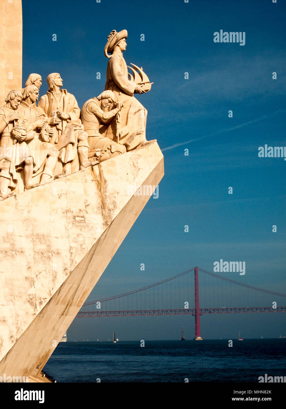 Explorers hi-res stock photography and images - Alamy