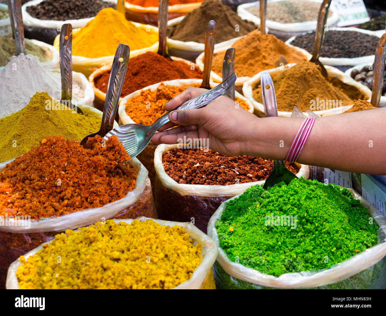 India, market, spice, stall hi-res stock photography and images - Alamy