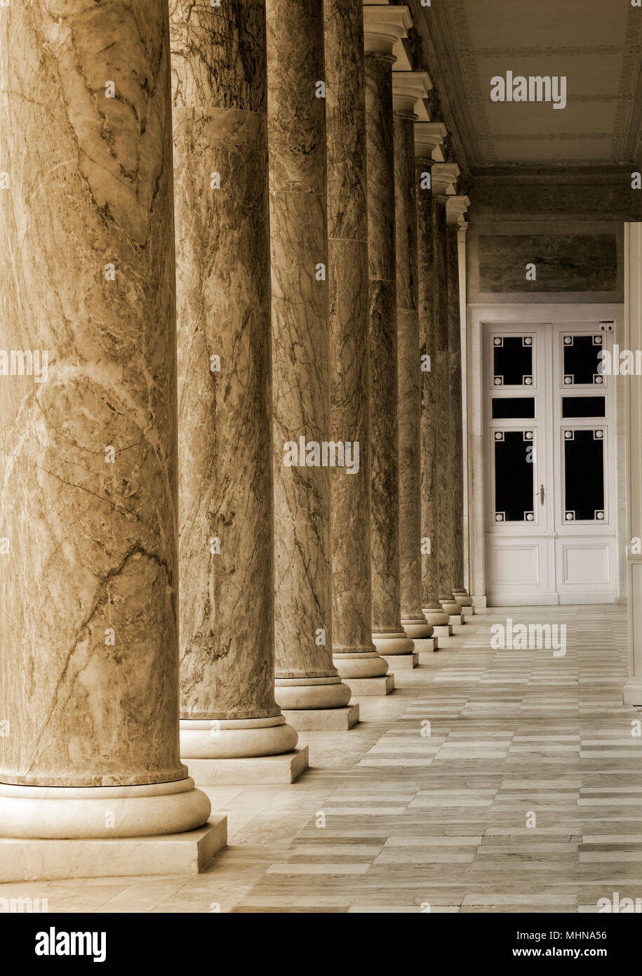 Neoclassical columns pillars hi-res stock photography and images - Alamy
