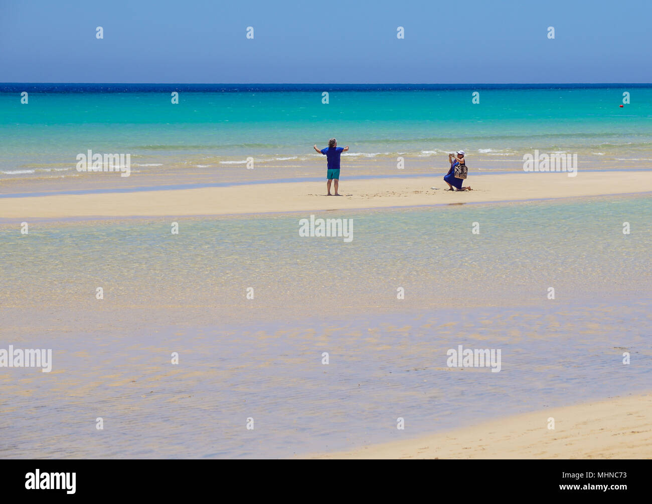 Fat guy beach hi-res stock photography and images - Alamy