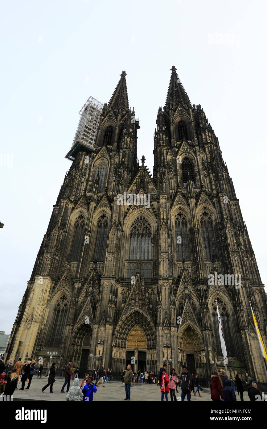 Front view of the Cologne Cathedral, a Catholic cathedral and UNESCO ...