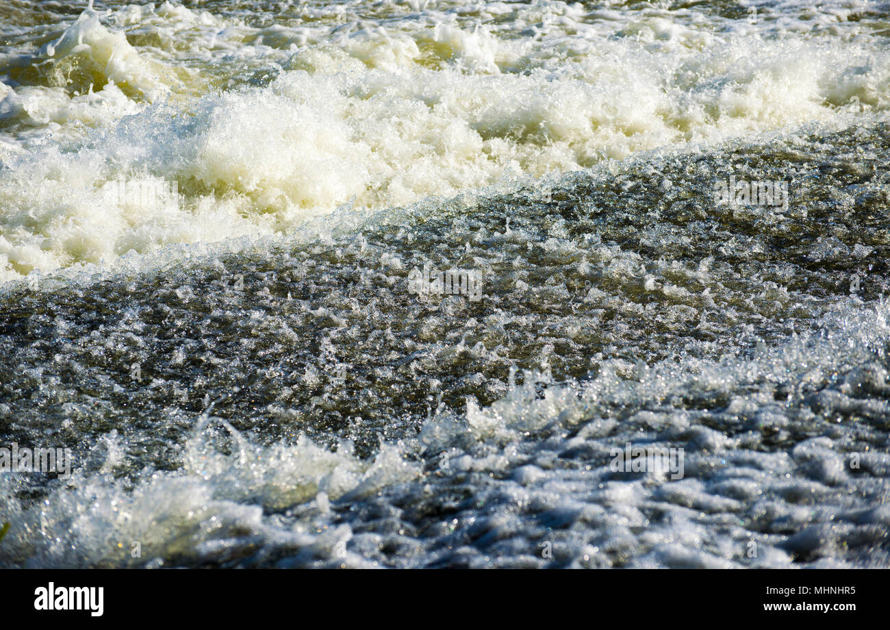 Dam water splash hi-res stock photography and images - Alamy