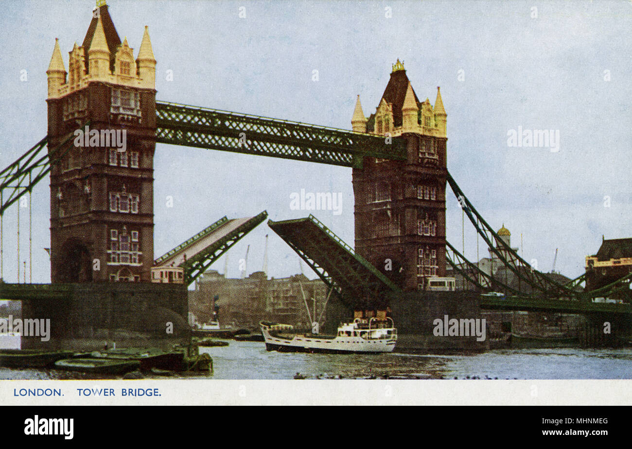 Lifted tower bridge hi-res stock photography and images - Alamy