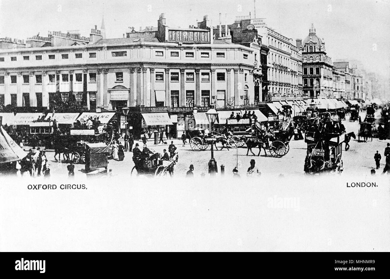 Busy scene at Oxford Circus, Central London Stock Photo - Alamy