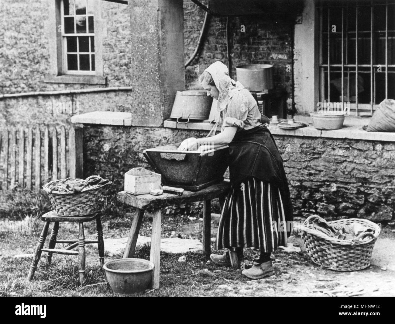 1890s woman hi-res stock photography and images - Alamy