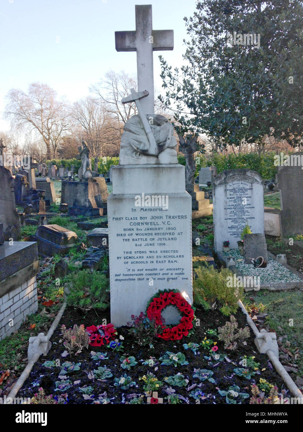 Forest gate cemetery london hi-res stock photography and images - Alamy