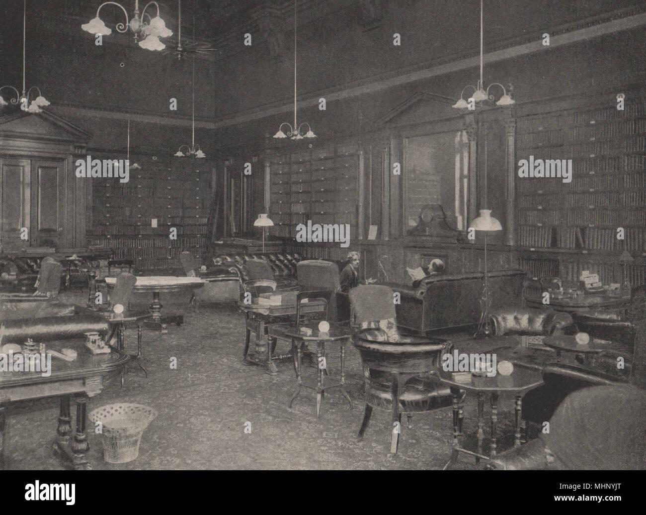 Smoking room vintage hi-res stock photography and images - Alamy