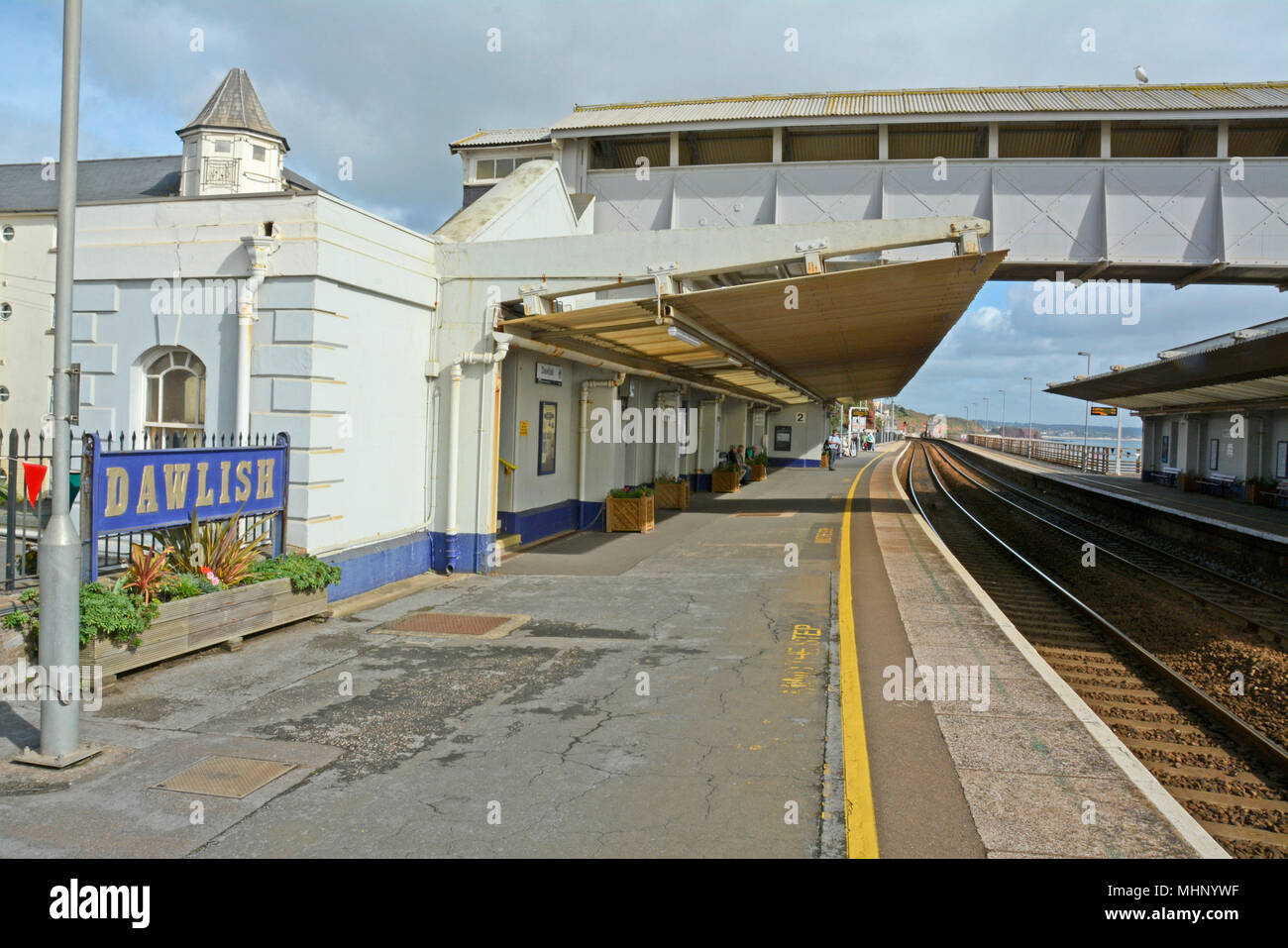 Dawlish railway hi-res stock photography and images - Alamy