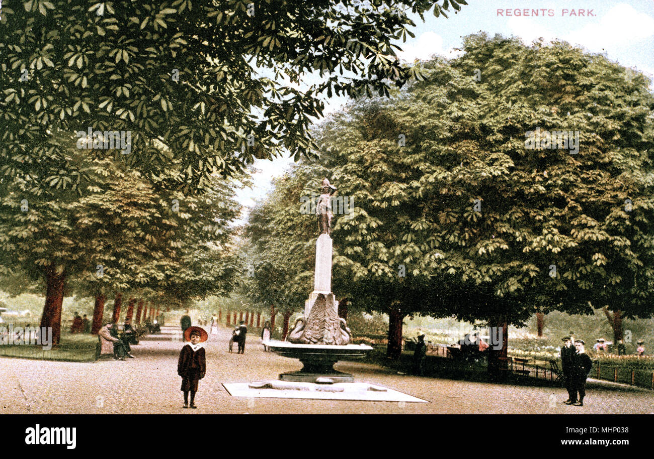 Regents park london benches hi-res stock photography and images - Alamy