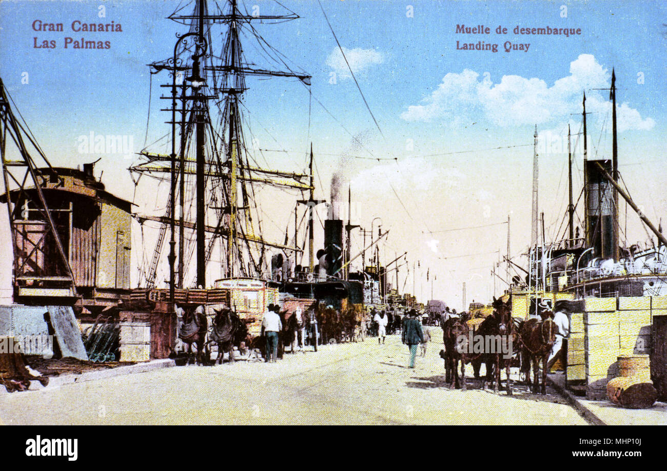 Cargo ships 1900s hi-res stock photography and images - Alamy