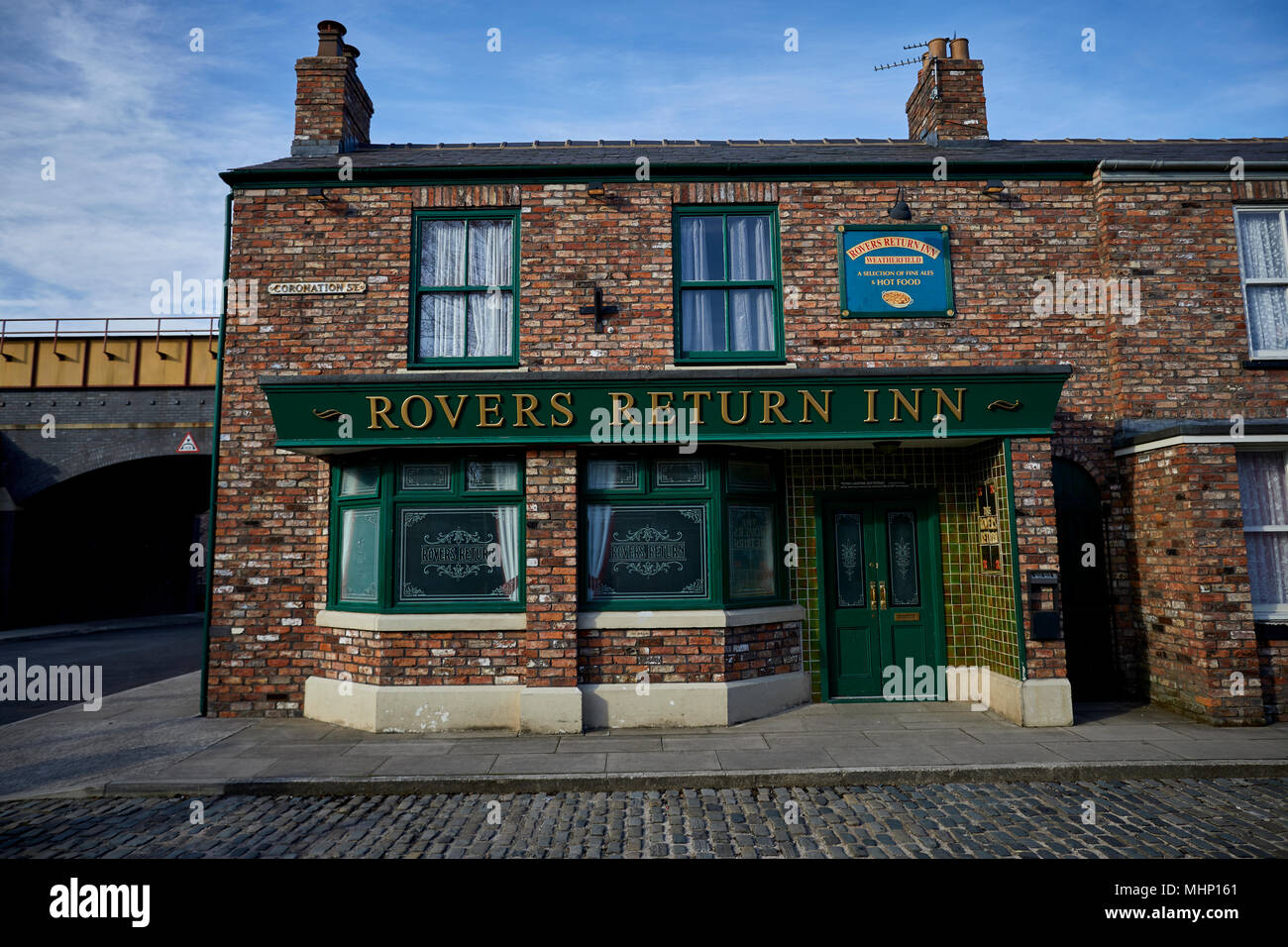 Rovers return coronation street hi-res stock photography and images - Alamy