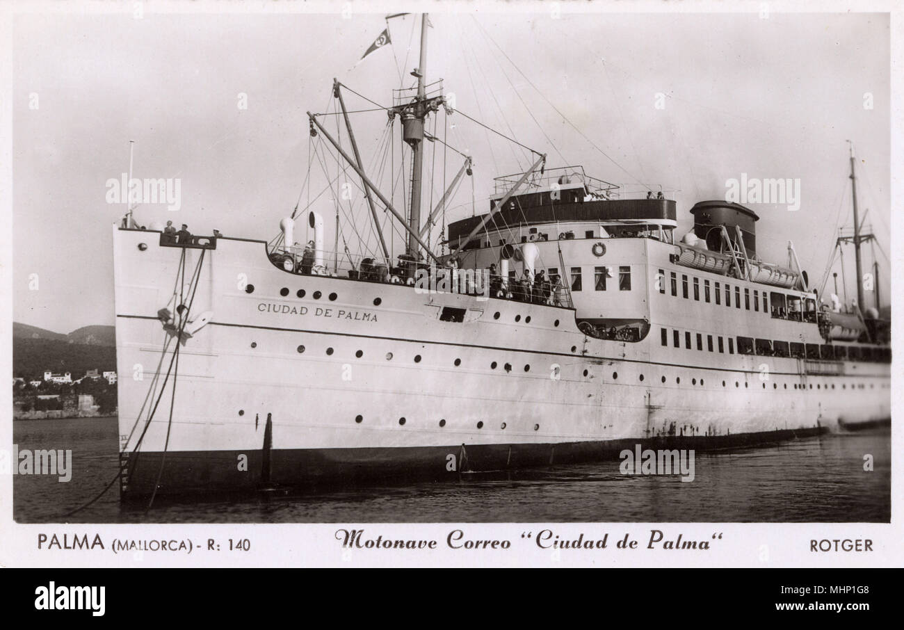 Ships deck 1940s hi-res stock photography and images - Alamy
