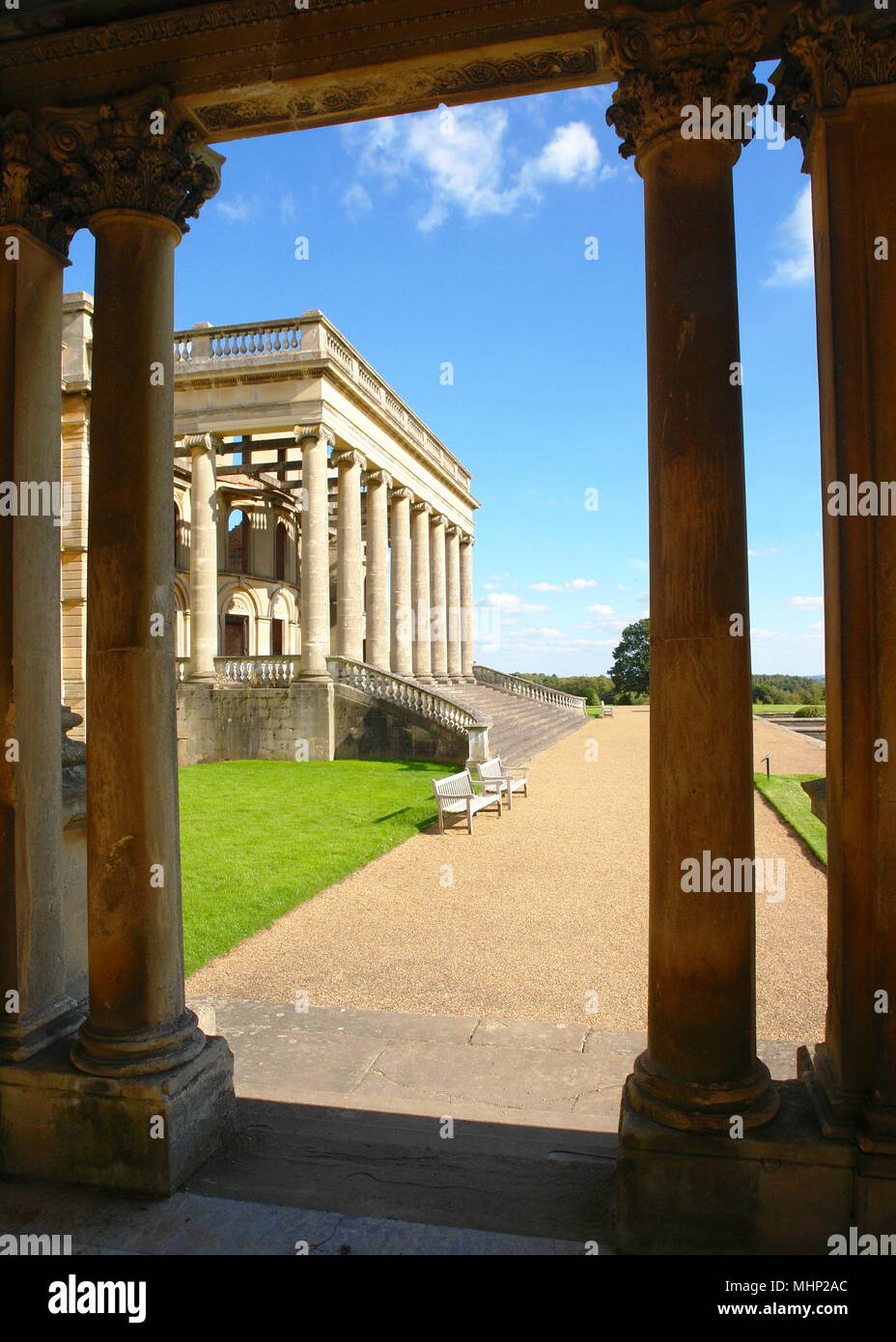 English court building hi-res stock photography and images - Alamy