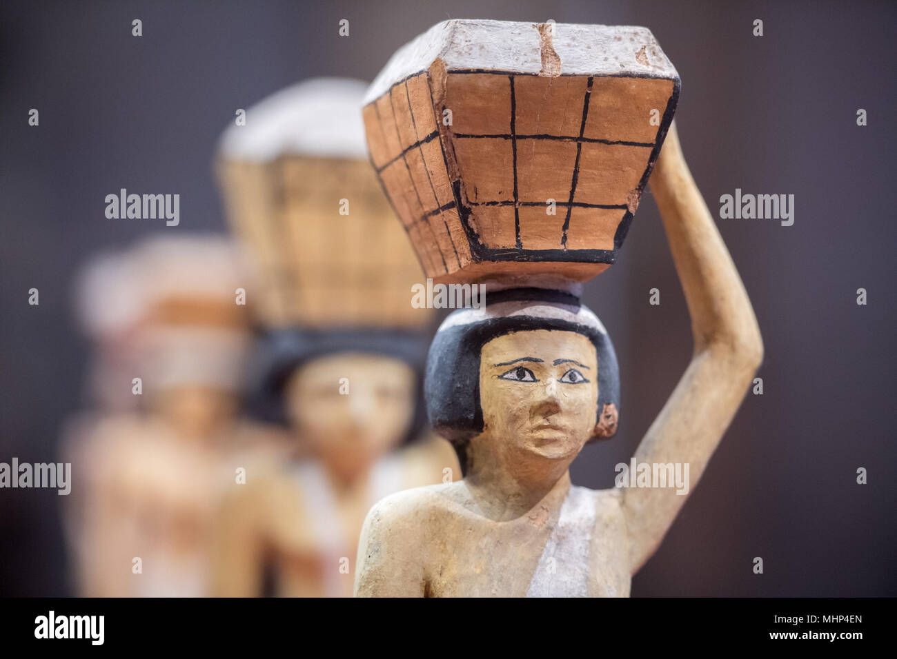 beautiful art statuette form ancient egypt Stock Photo - Alamy