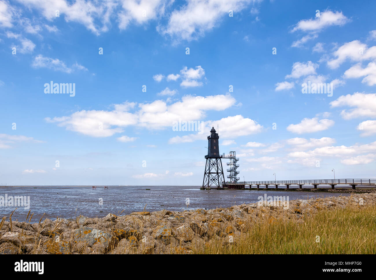 Dorum-Neuwerk lighthouse at the wadden sea, german north sea coast ...