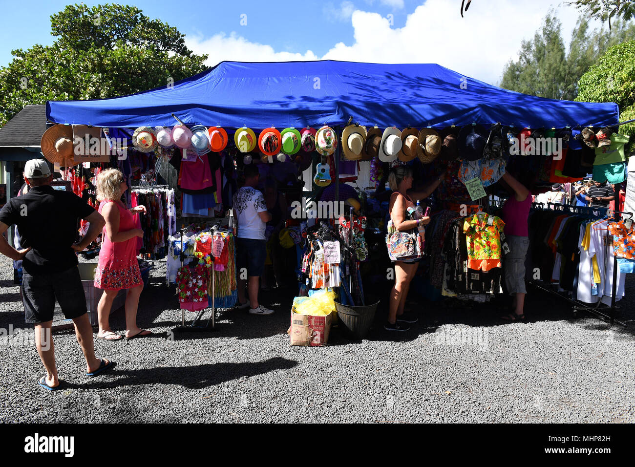 RAROTONGA, COOK ISLANDS - AUGUST 19 2017 - Punanga Nui Cultural Market ...