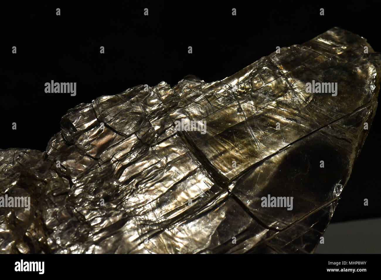 Muscovite mineral hi-res stock photography and images - Alamy