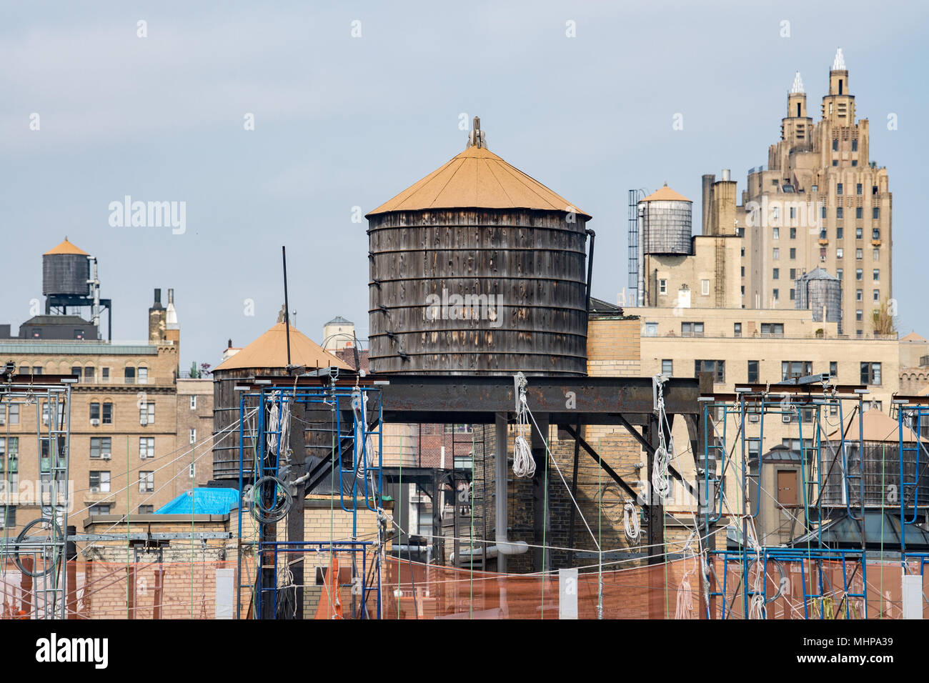new york water tower tank detail Stock Photo - Alamy