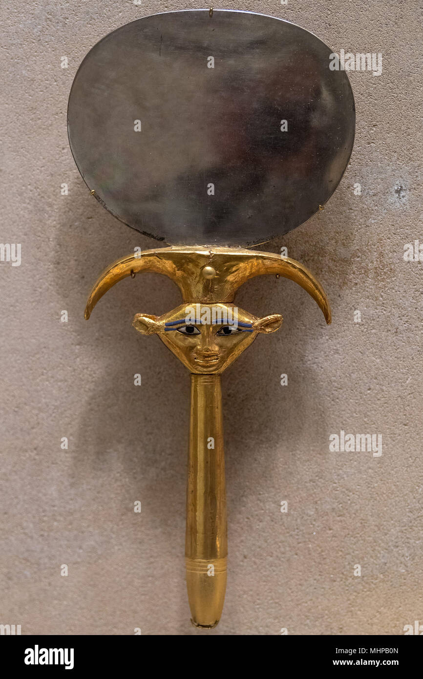 Mirror Ancient Egyptian High Resolution Stock Photography and Images ...