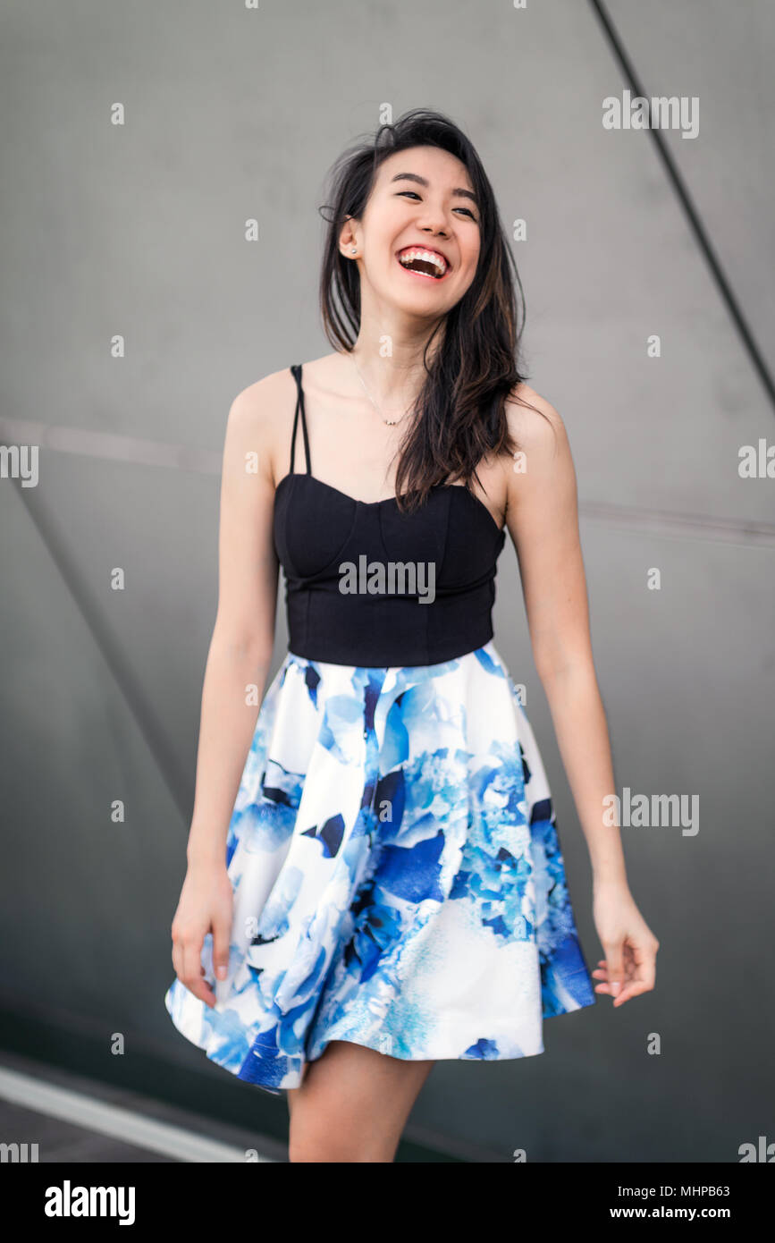 Beautiful chinese model posing hi-res stock photography and images - Alamy