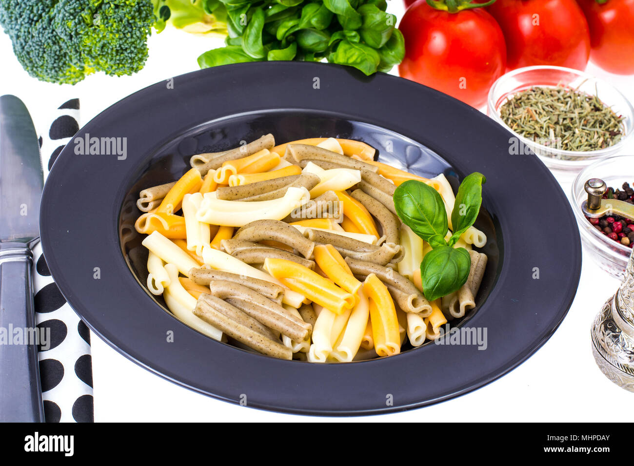 Boiled macaroni with fresh vegetables. Studio Photo Stock Photo - Alamy