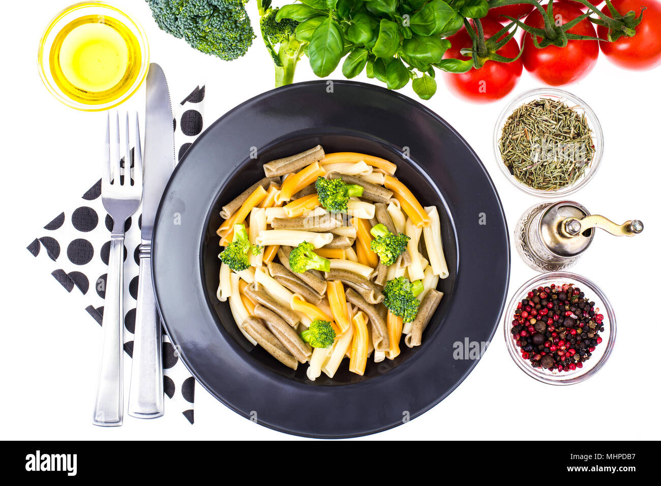 Boiled macaroni with fresh vegetables. Studio Photo Stock Photo - Alamy