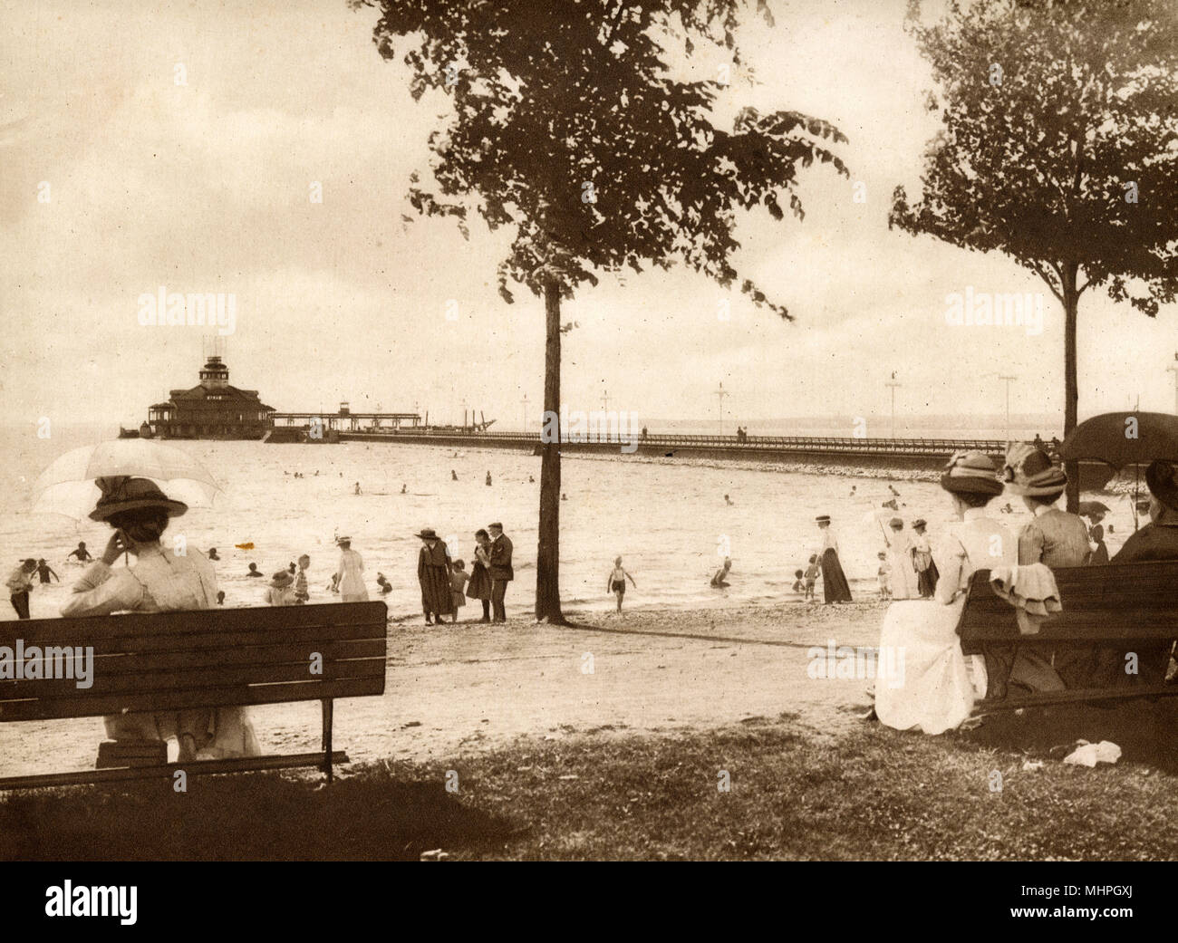 Britannia beach ottawa hi-res stock photography and images - Alamy