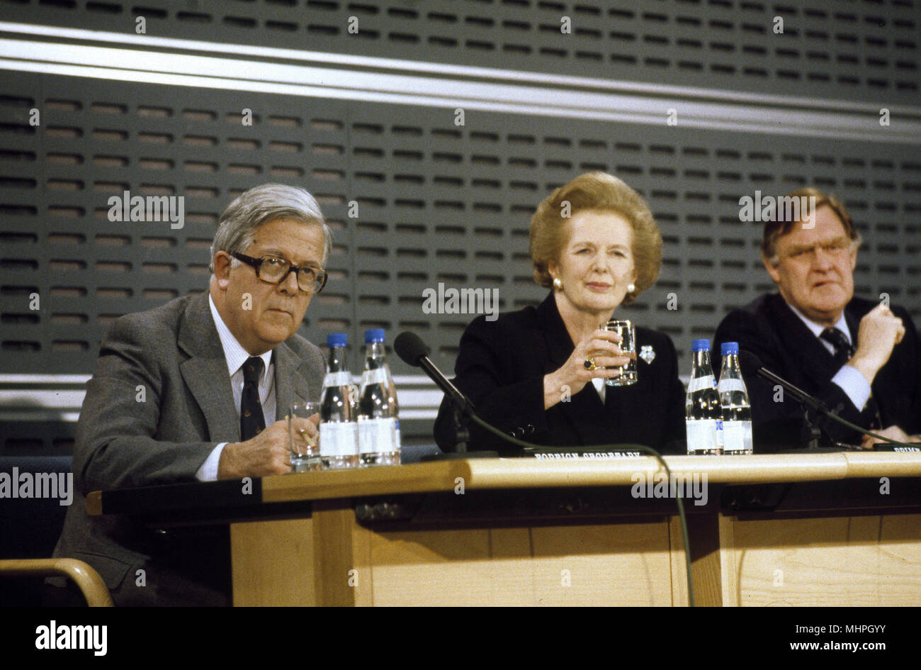 Geoffrey howe margaret thatcher hi-res stock photography and images - Alamy