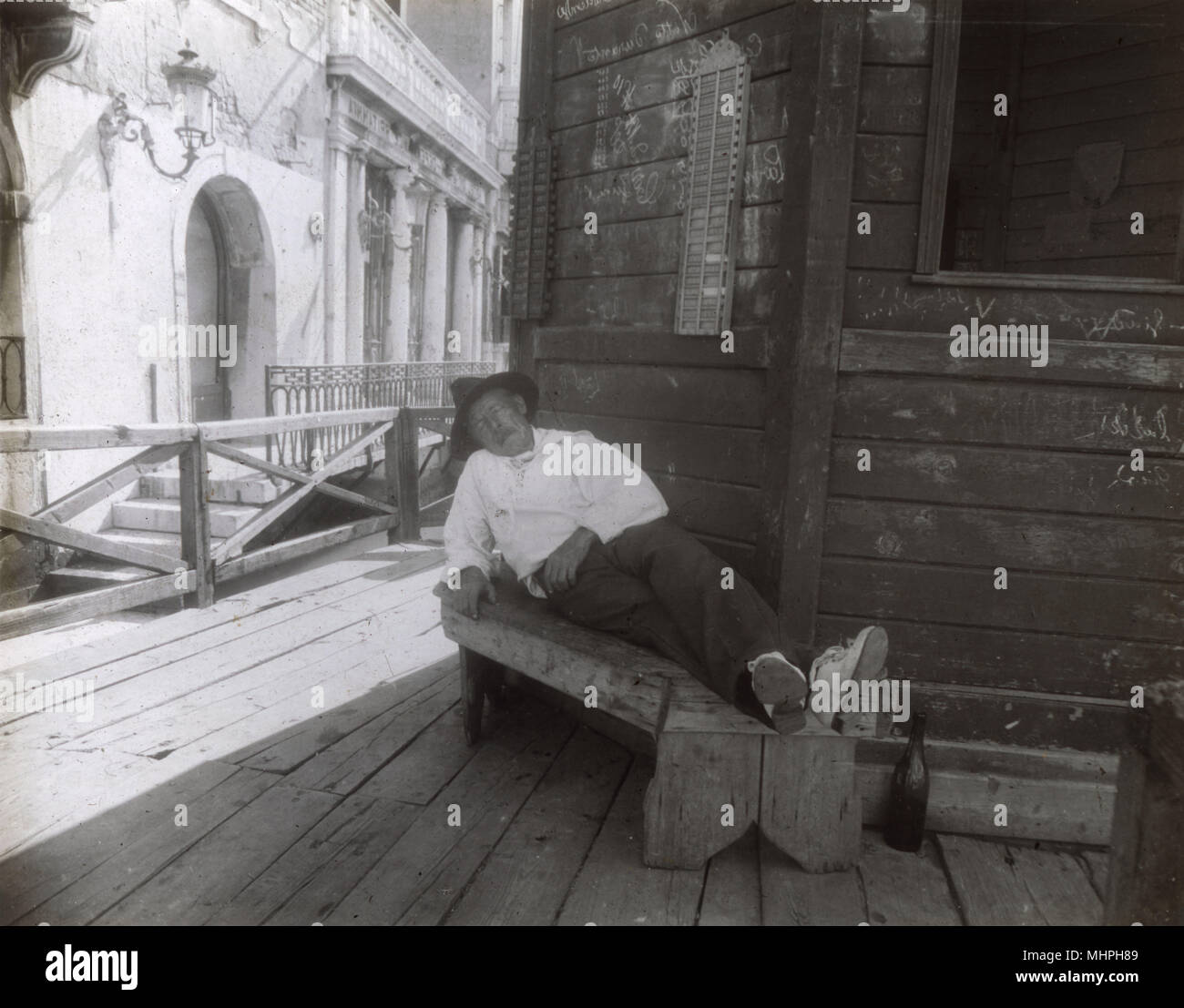 Old Italian Man High Resolution Stock Photography and Images - Alamy