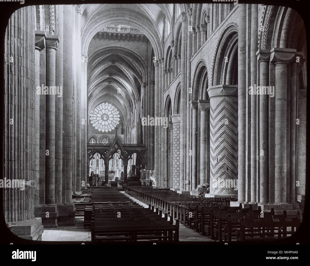 Durham cathedral nave hi-res stock photography and images - Alamy