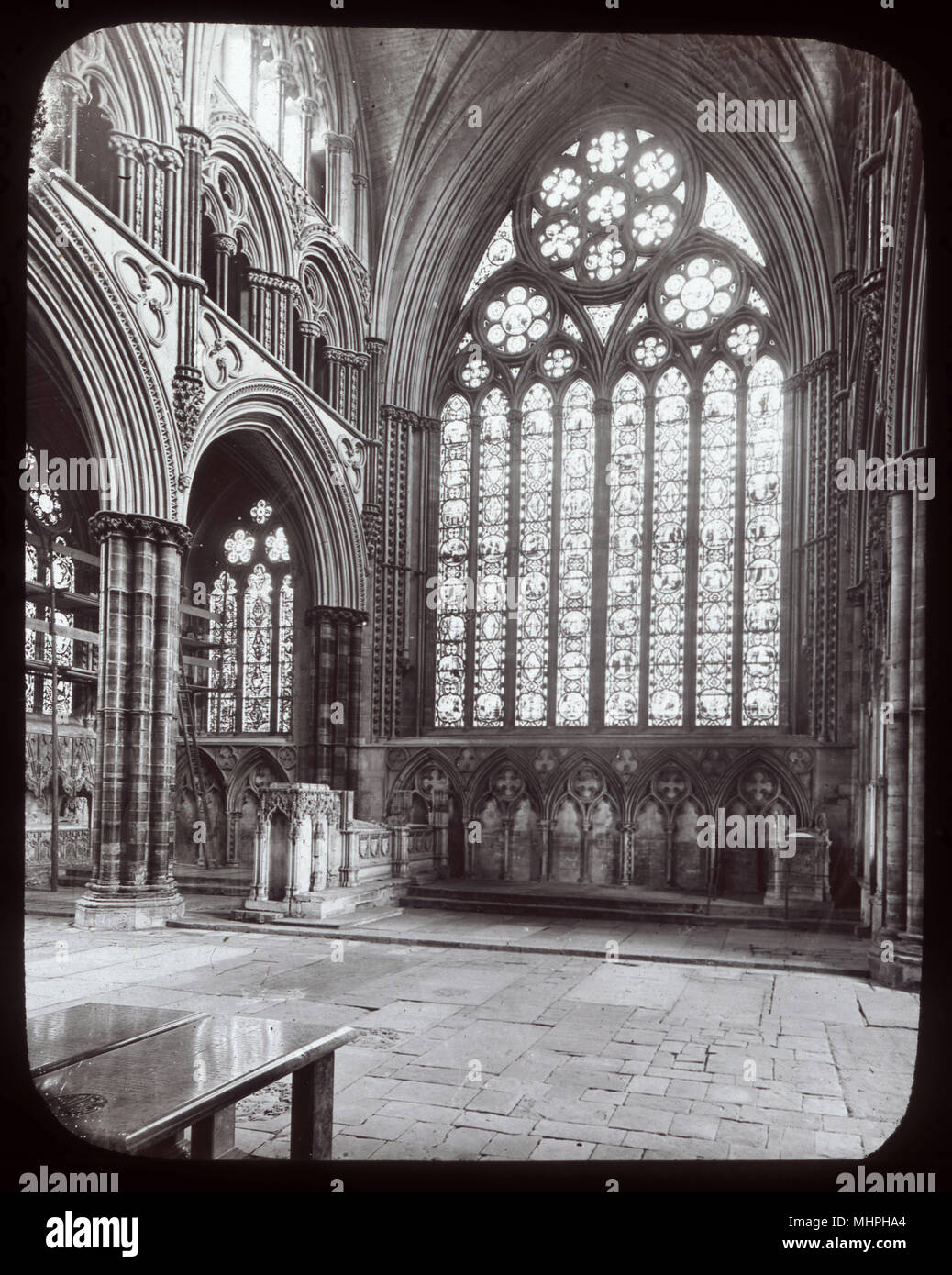 East window, Lincoln Cathedral, Lincolnshire Stock Photo - Alamy