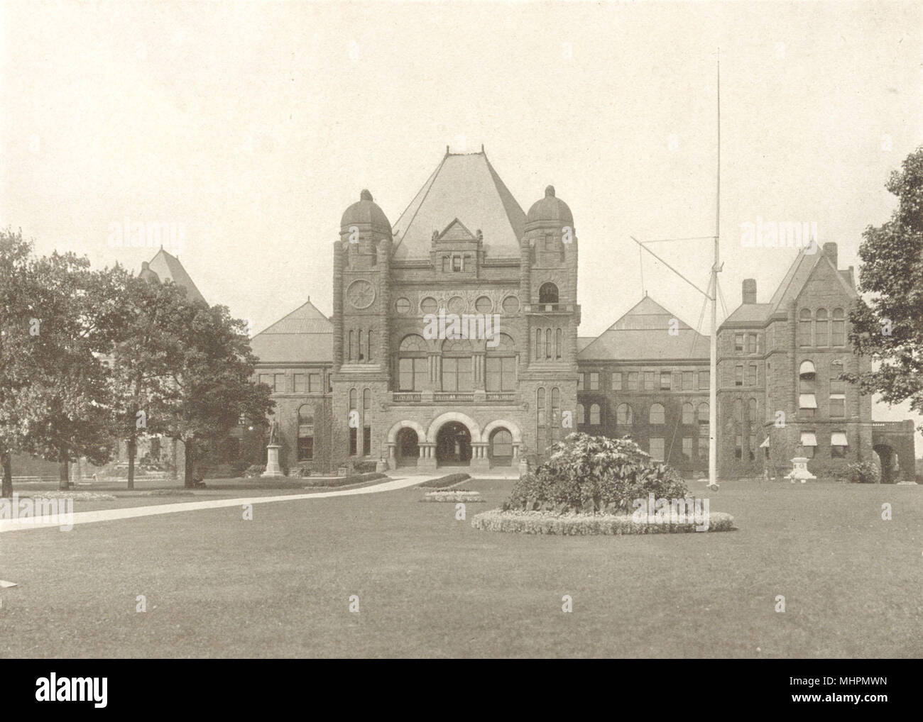 Queens park and the parliament buildings hi-res stock photography and ...