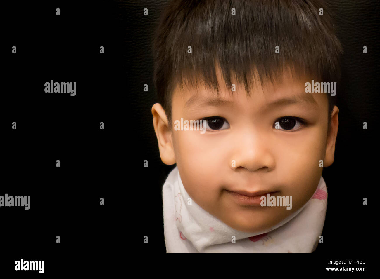 Chinese boy profile hi-res stock photography and images - Alamy