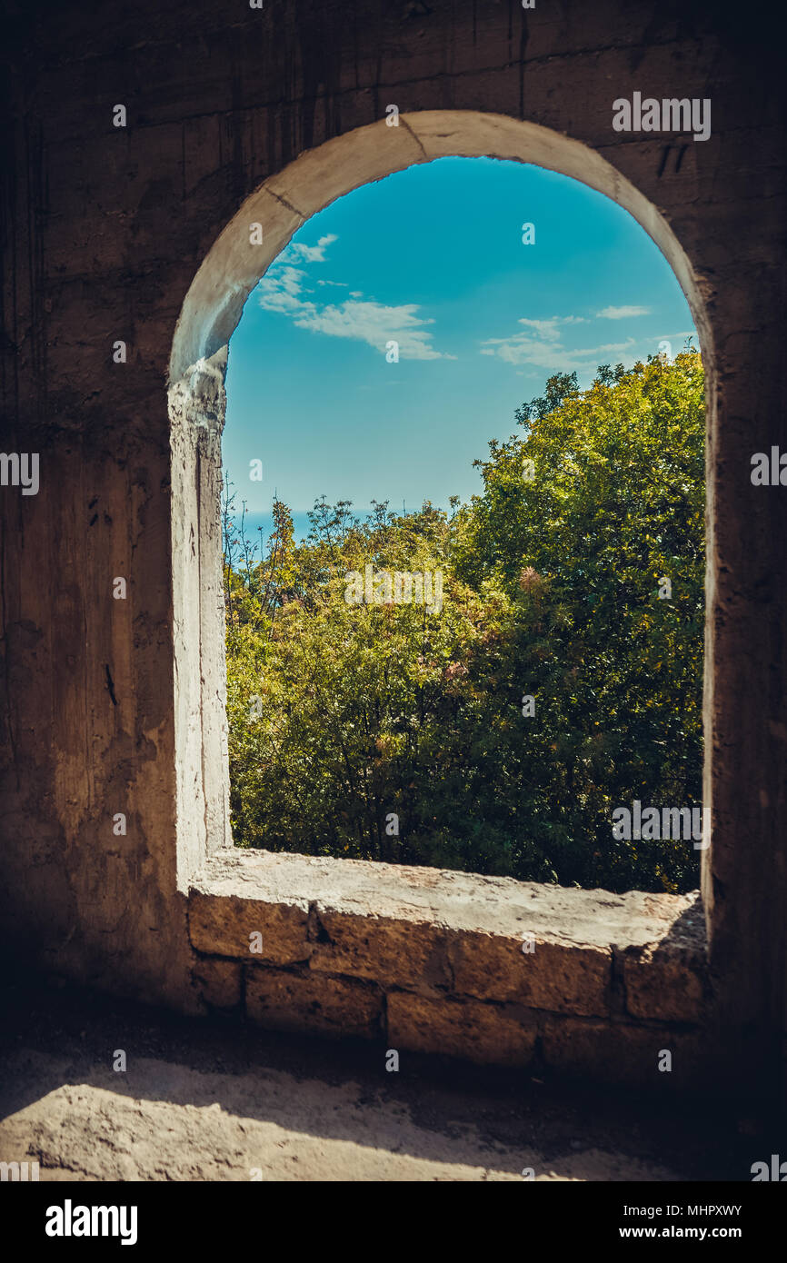 Dirty arched window hi-res stock photography and images - Alamy