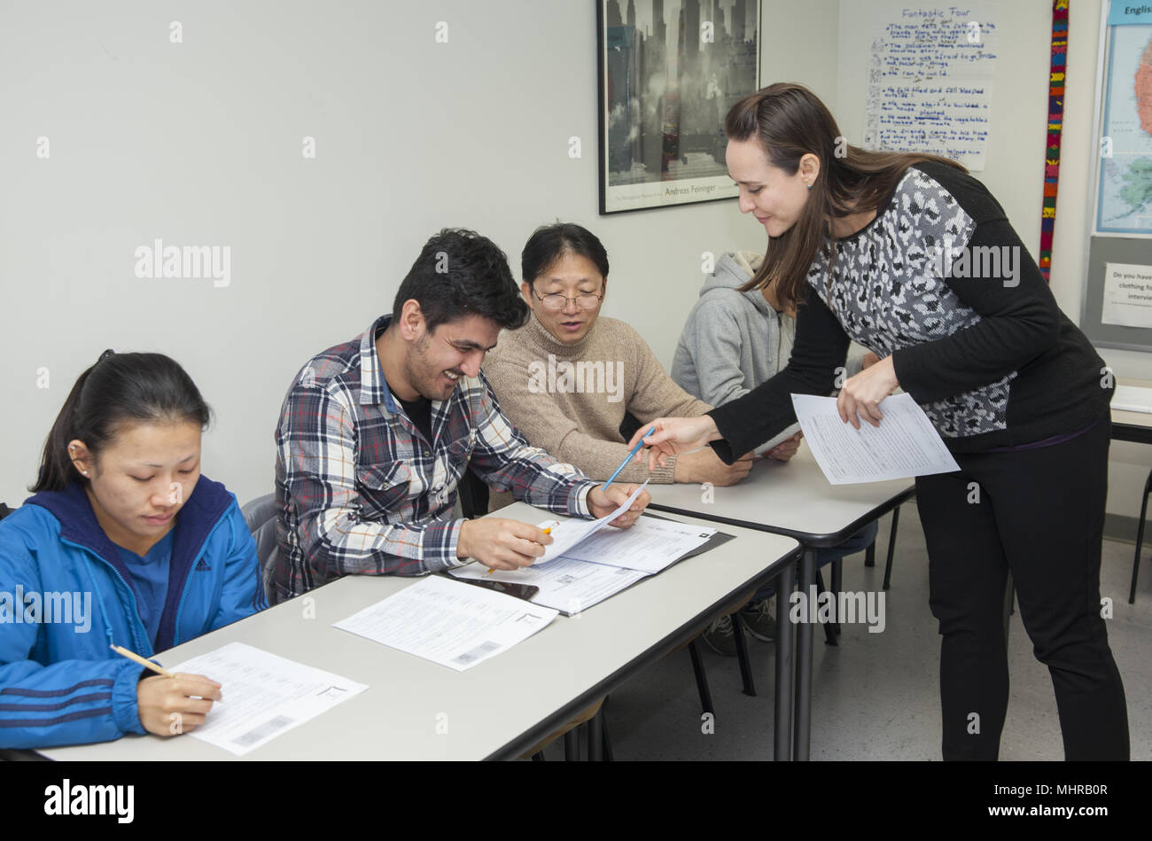 Learning english classroom hi-res stock photography and images - Alamy