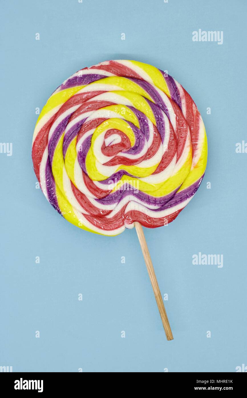 Yellow lolly pop hi-res stock photography and images - Alamy
