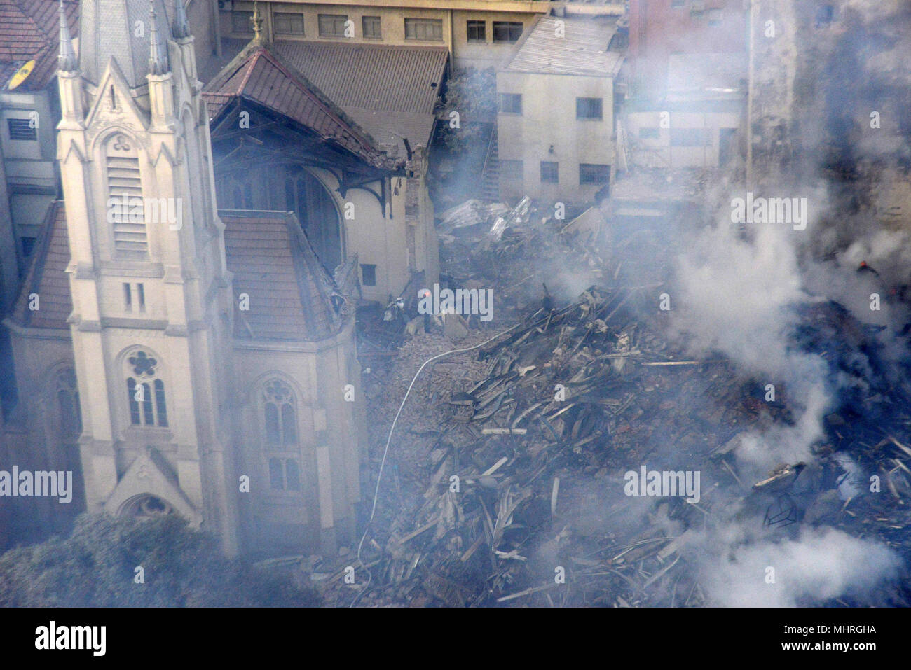 Old brazil building on fire hi-res stock photography and images - Alamy