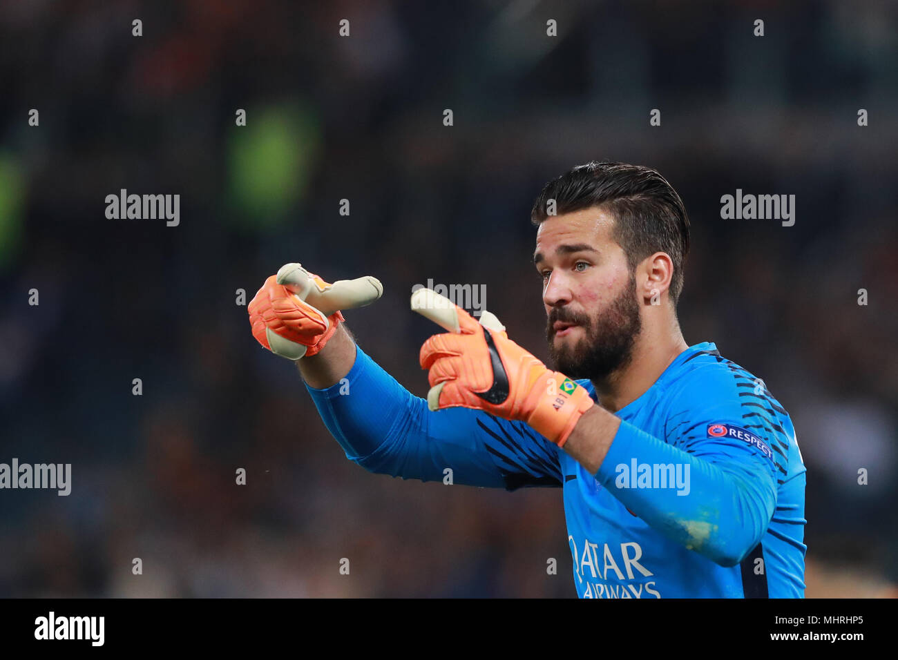 Alisson becker di liverpool hi-res stock photography and images - Alamy