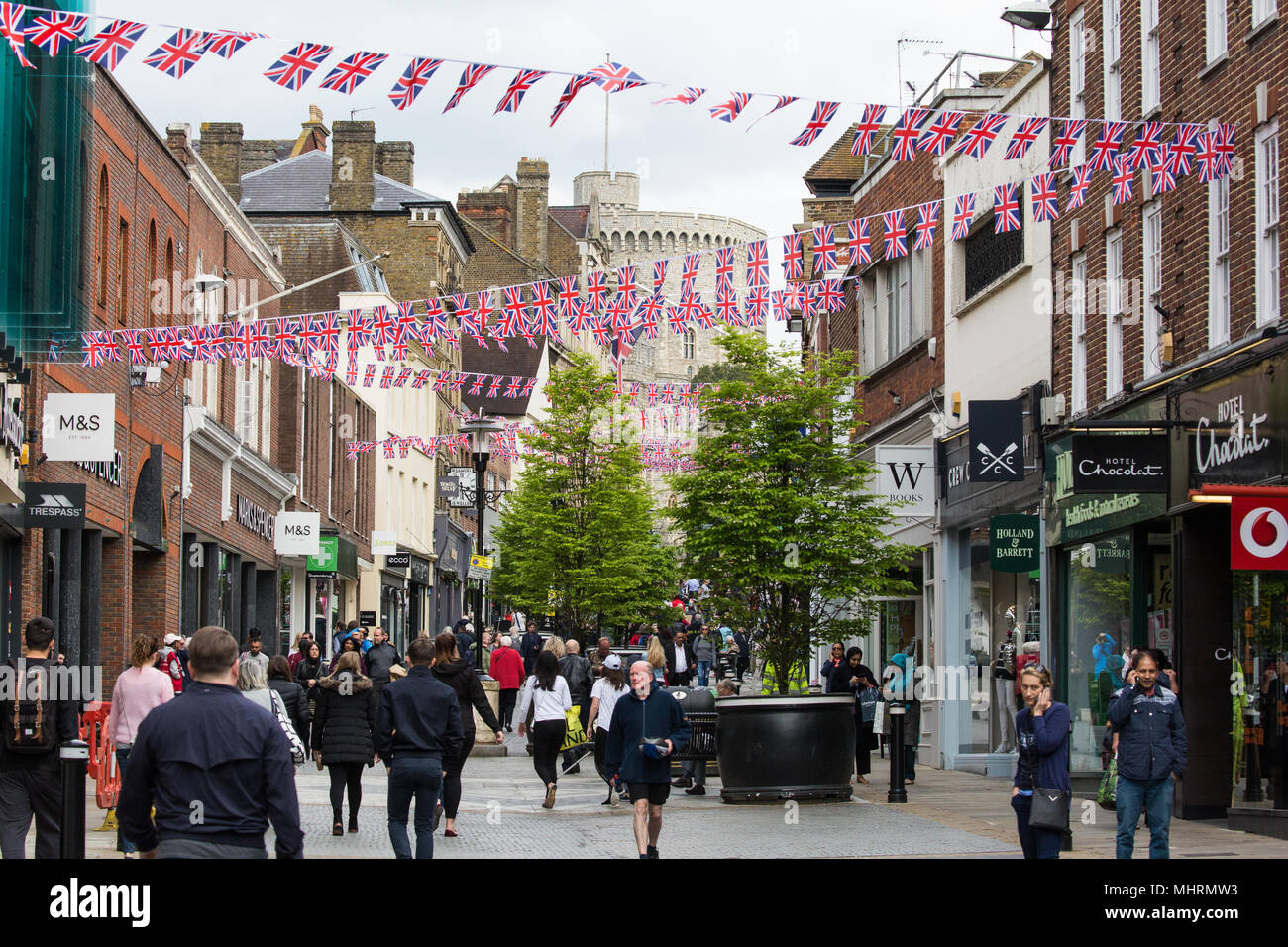 Windsor, UK. 3rd May, 2018. Union Jacks displayed in Windsor town ...
