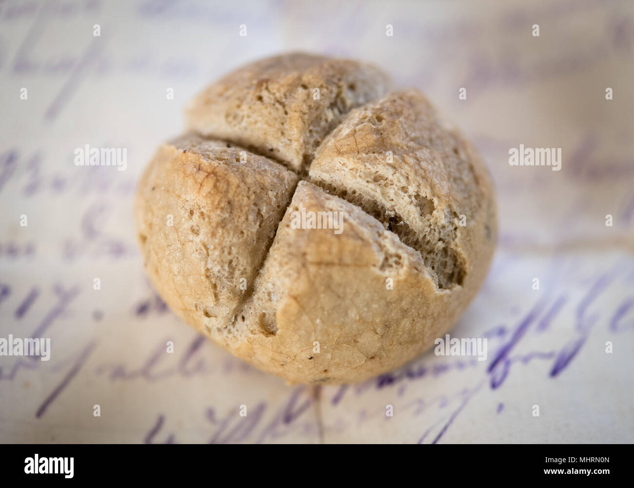 Probably the oldest bread of Bavaria lies on 14.12.2016 in the ...