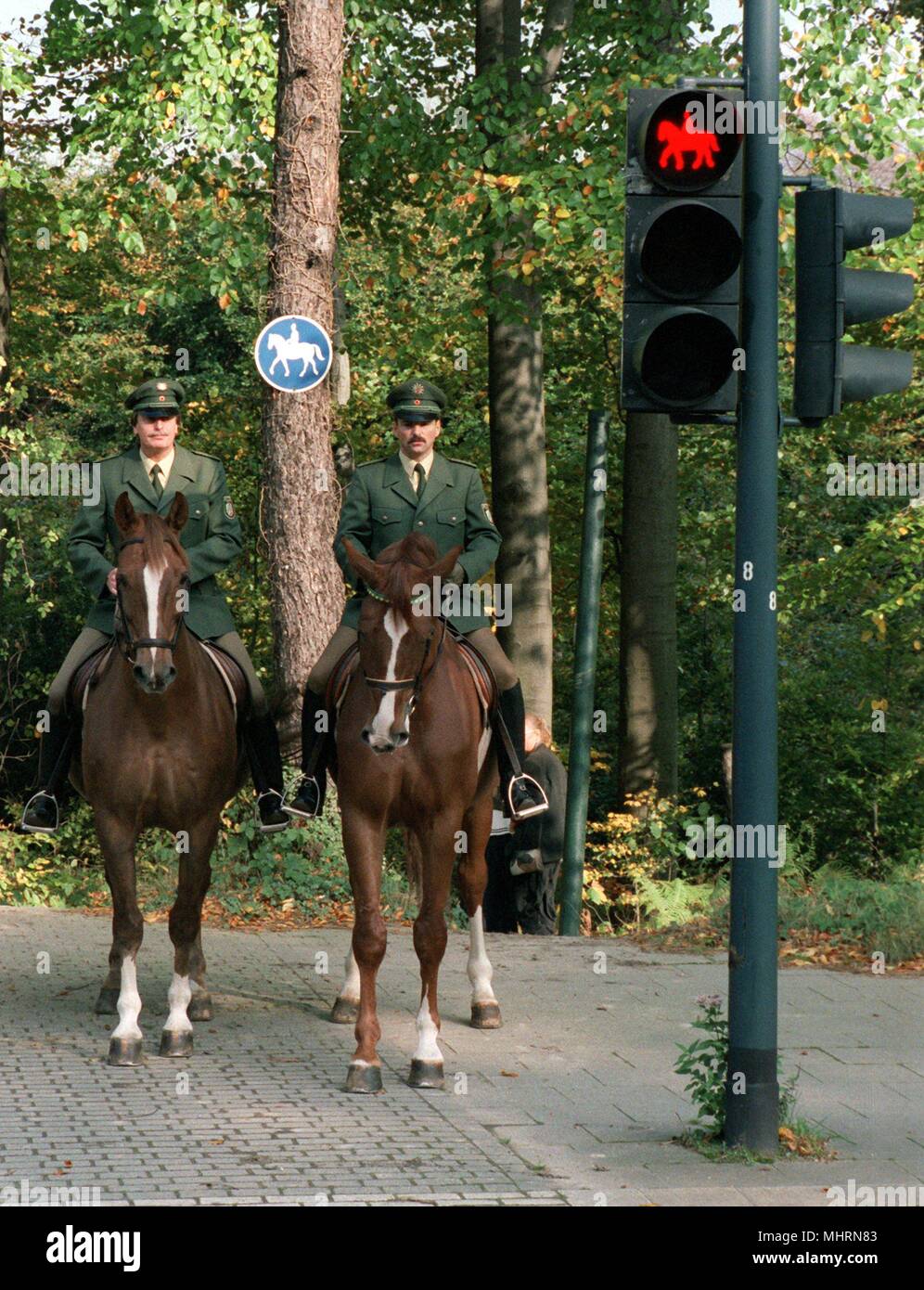 Horse Traffic High Resolution Stock Photography and Images - Alamy