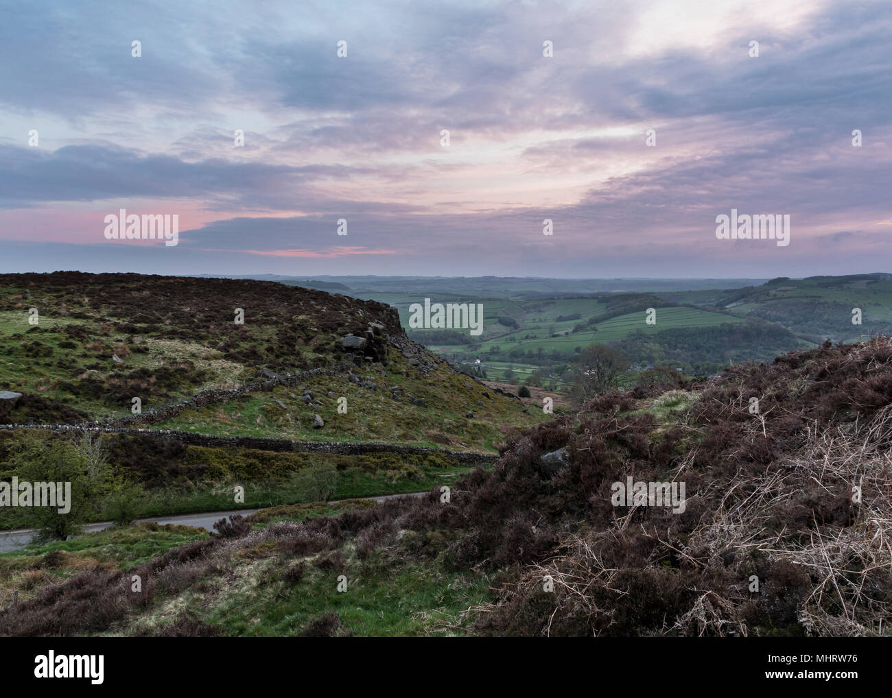Village baslow in peak district hi-res stock photography and images - Alamy