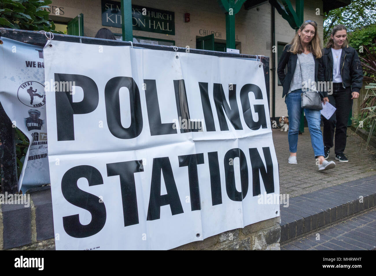 Polling station signage hi-res stock photography and images - Alamy