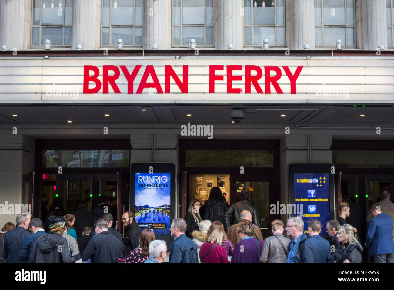 Hammersmith odeon exterior hi-res stock photography and images - Alamy